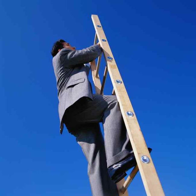 „Bleib oben!“: Unfälle mit Stehleitern kann man vermeiden ...